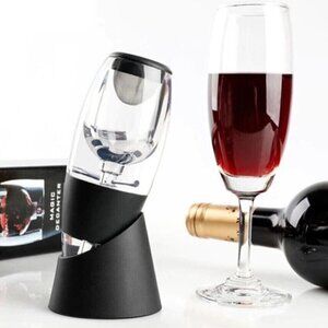 Magic Decanter | Dining | Nib Magic Decanter Essential Wine Aerator ...